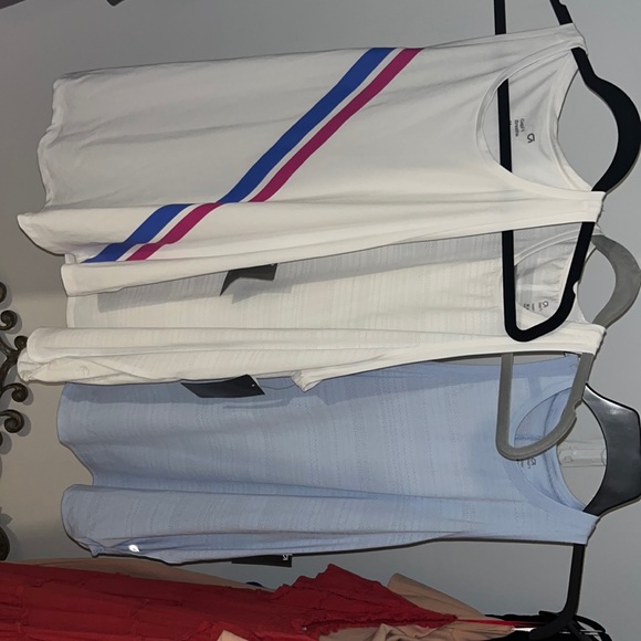 GAP | Tops | New Gap Fit Workout Tops | Poshmark